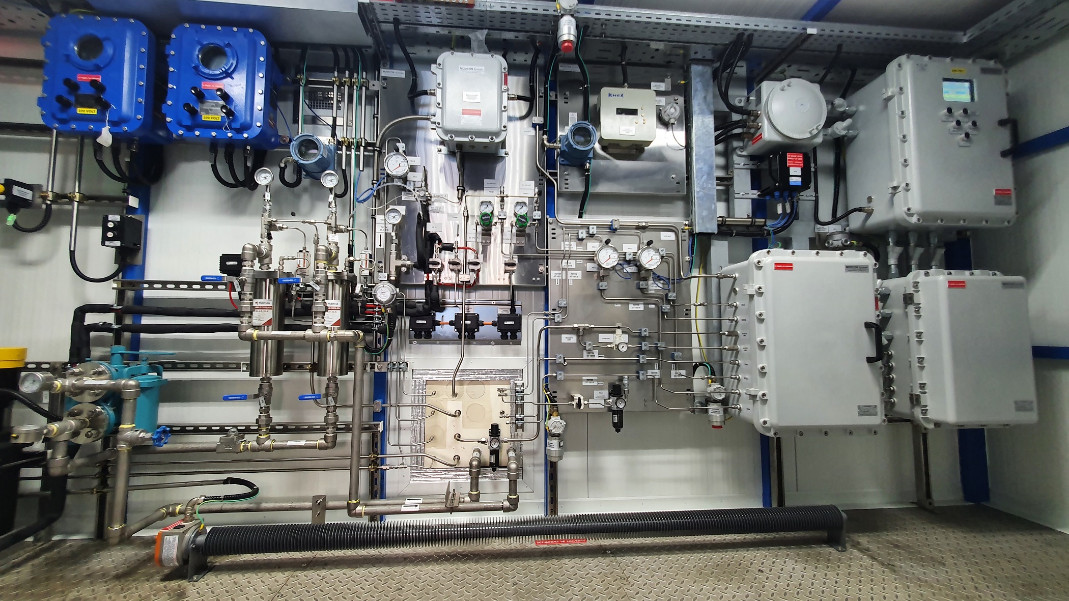 MOD-4100 Crude Oil Analyzer - Modcon Analyzers